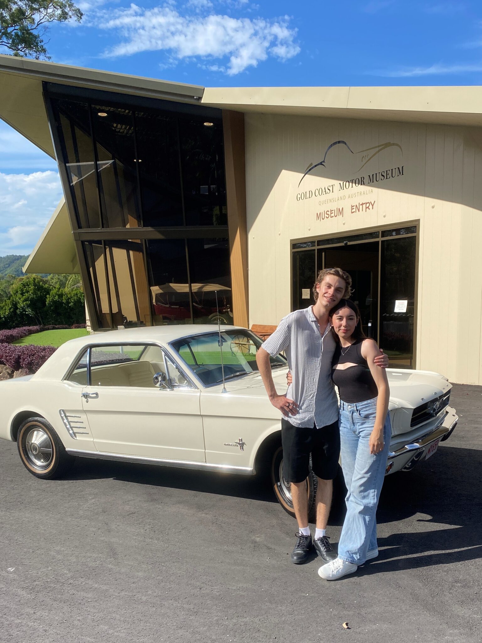 Chauffeured Classic Car Rides - A Classic Cruize